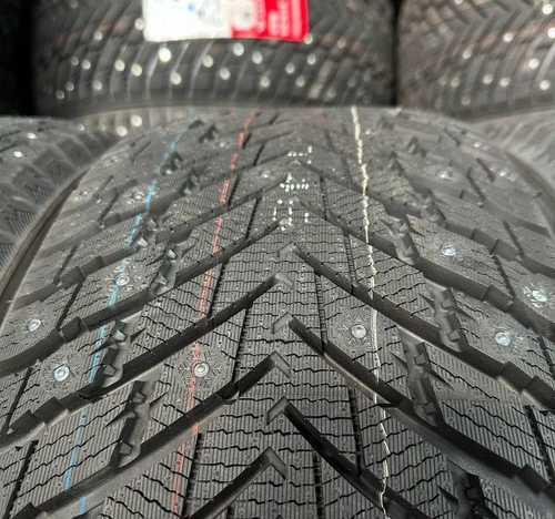 iLink Wintervorhut Stud II 215/45 R17 92T
