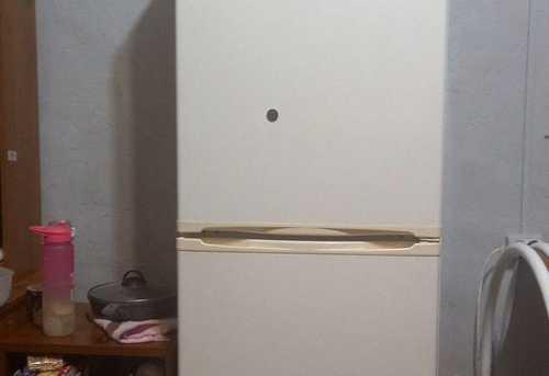 Холодильник бу sinol