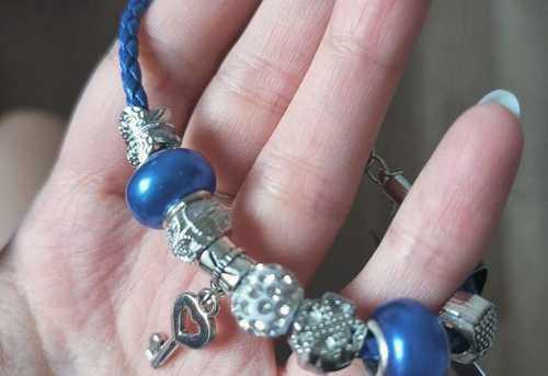 Синий браслет с шармами " Маджери"