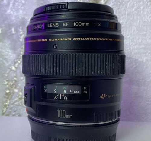 Canon EF 100mm f 2 usm