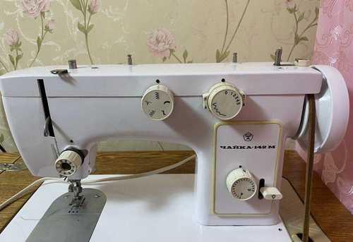 Швейная машинка Чайка 142М с ножным приводом