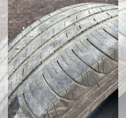 Michelin Defender 235/55 R17