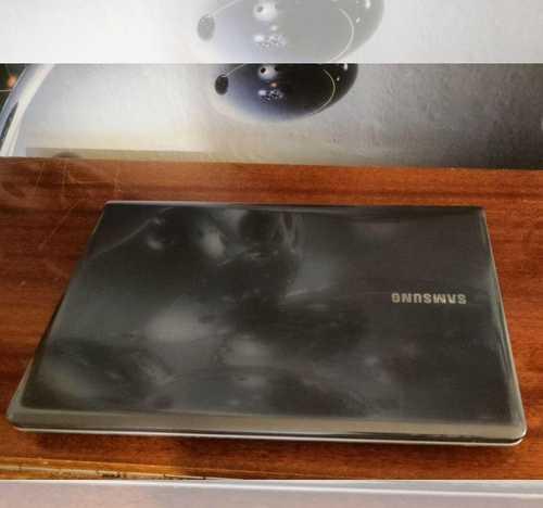 Ноутбук бу Samsung np355v5c