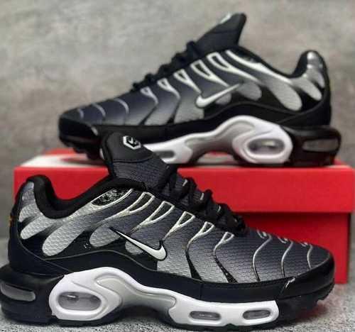 Кроссовки Nike Air Max Tn Plus