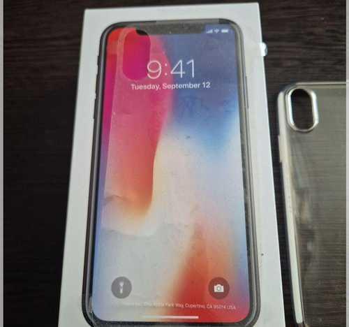 Коробка iPhone 10(x) и 4 чехла