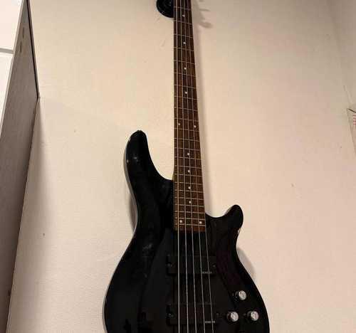 Schecter omen 5