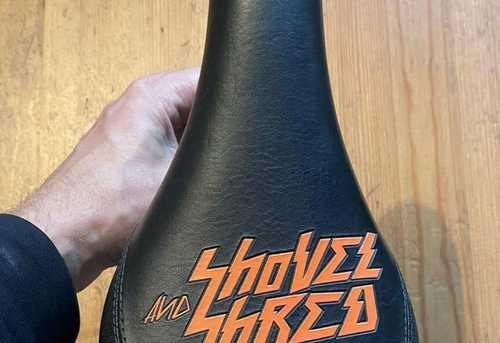 Седло reverse nico vink Shovel & Shred Saddle