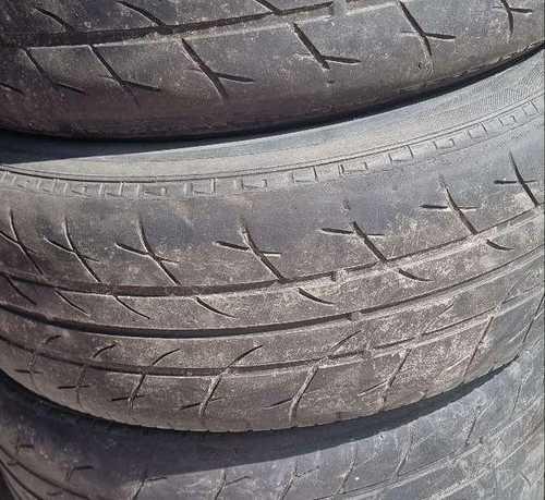 Tigar Syneris 215/50 R17 95