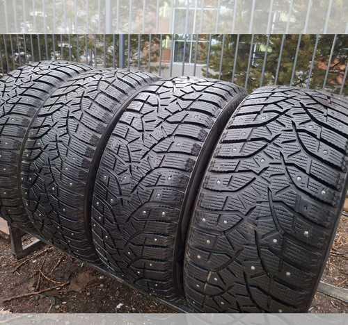 Bridgestone Blizzak Spike-02 SUV 245/50 R18 104T