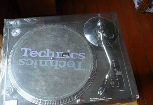 Technics SL-1200 MK 5 + Technics EPC-270C