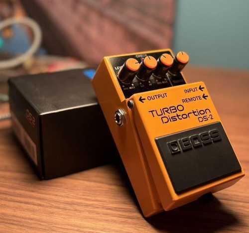 Гитарная педаль boss Turbo Distortion DS-2