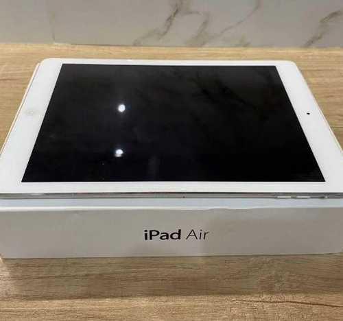 iPad air 1 б/у рабочий