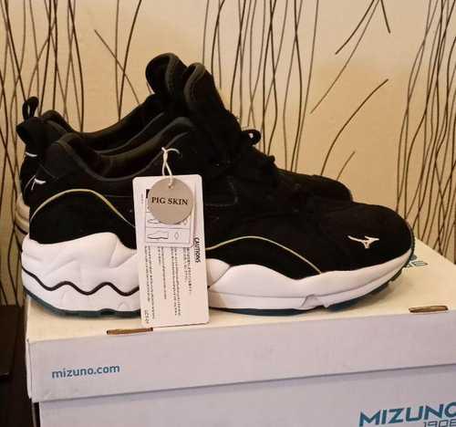 Мужские кроссовки mizuno