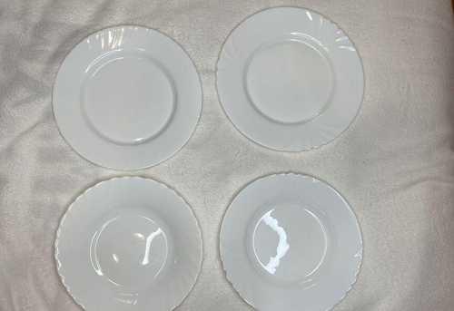 Тарелка белая стекло 2 обеденные и 2 суповые