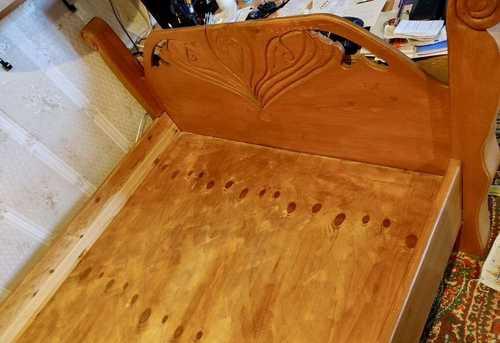 Кровать ручной работы из дерева