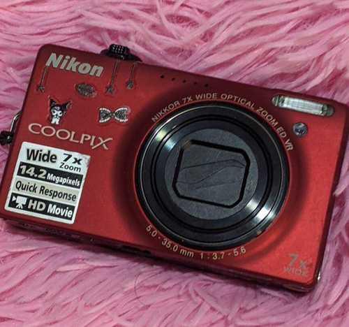 Y2k nikon coolpix мыльница