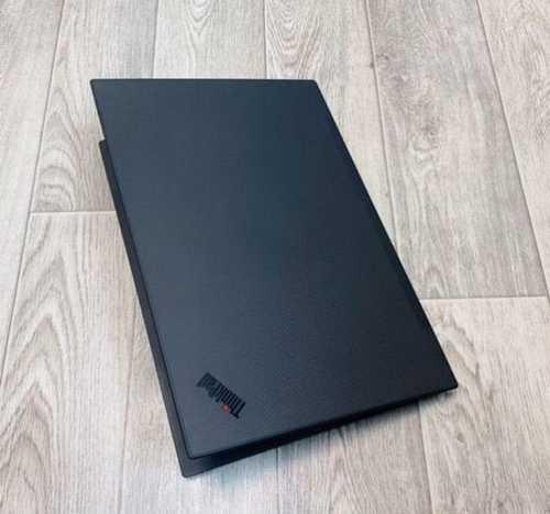 ThinkPad P1 Core i7 32GB RAM (4K)