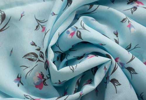 Легкая винтажная ткань голубого цвета в цветочек