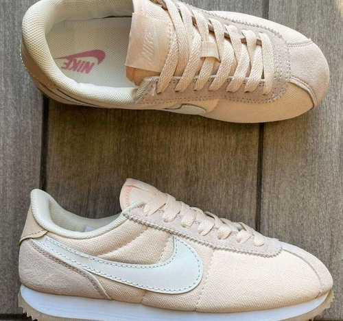 Кроссовки женские nike cortez