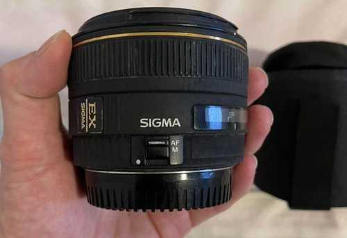 Объектив Sigma AF 30mm f/1.4 DC HSM, черный