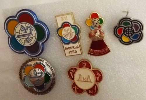 Значки молодежных фестивалей времён СССР