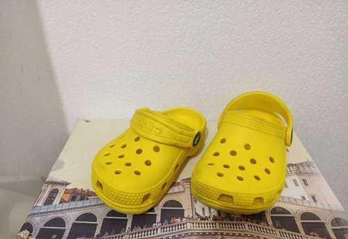 Сандалии crocs c7