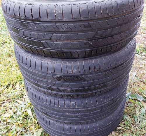 Kumho Solus HS63 195/65 R15