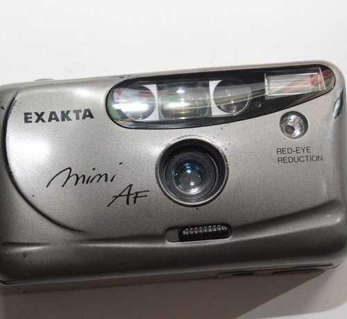 Пленочный фотоаппарат Exakta