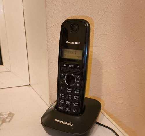 Телефон dect Panasonic KX-TG1611RUH