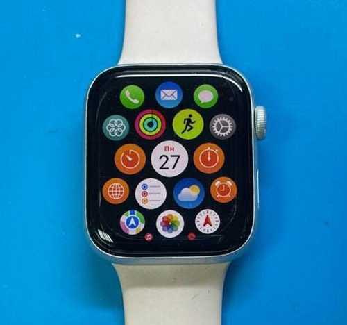 Apple Watch SE 44mm