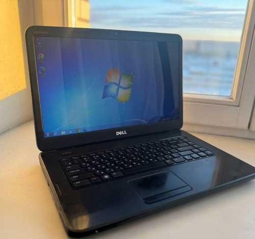 Отличный Dell Inspiron N5050