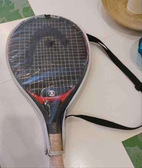 Продам теннисную ракетку