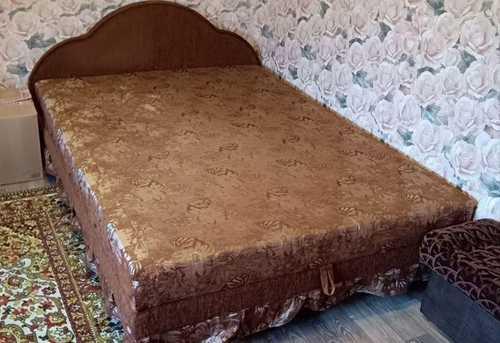 Кровать диван софа тахта