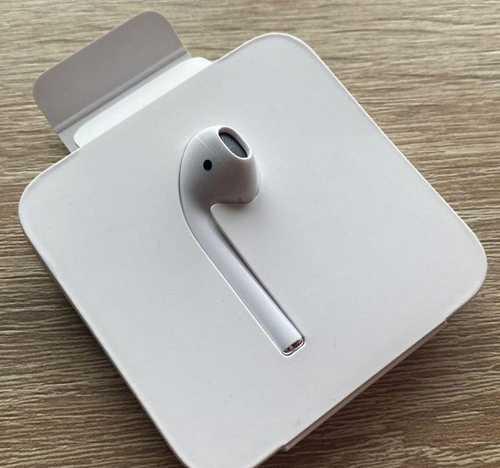 AirPods 2 правый наушник новый, оригинал