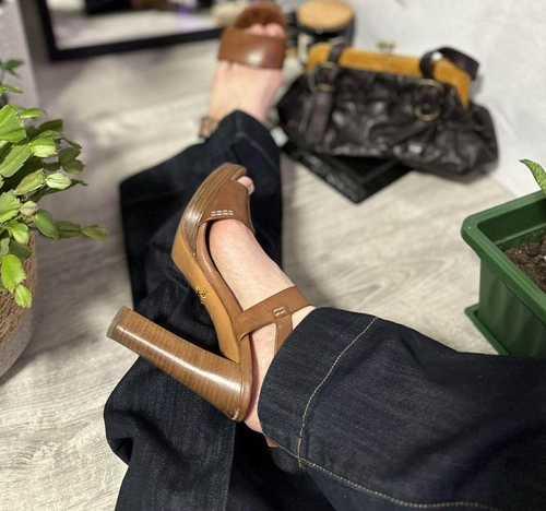 Prada оригинал босоножки коричневые