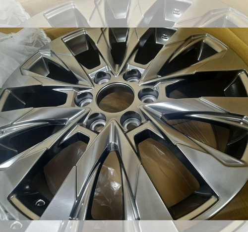 Toyota LC300 Replay 8x20/6x139,7 ET55 D95,10 LX240