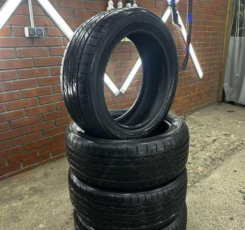 Yokohama Advan A10 215/50 R17 91