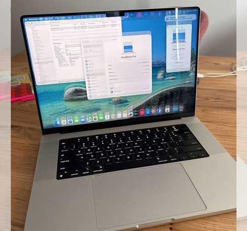 Apple macbook pro a2485