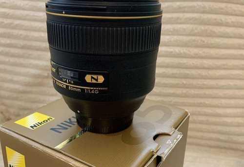 Объектив Nikon AF-S 85mm 1,4 G
