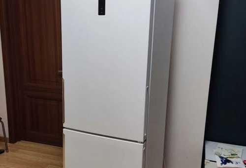 Холодильник Hotpoint Ariston HFP 5200W no frost бу