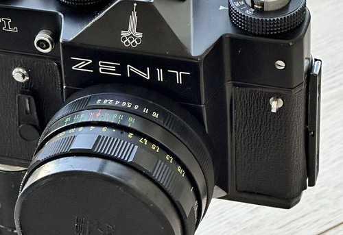 Плёночный фотоаппарат zenit TTL вспышка