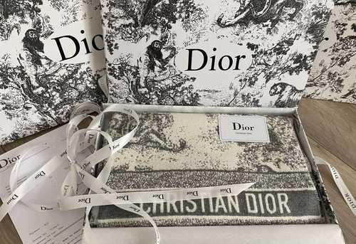 Шарф из кашемира Dior в коробке с пакетом