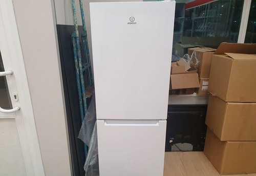 Холодильник с морозильником Indesit 270л / Новый