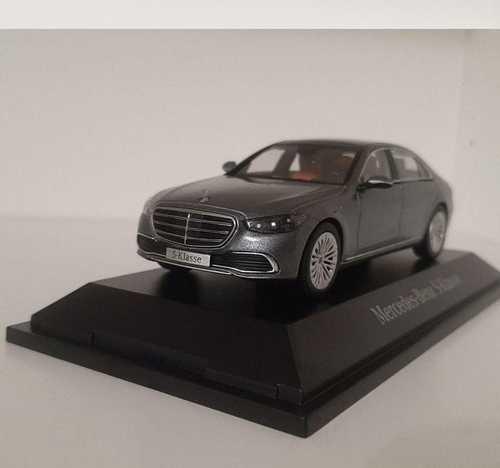 Mercedes-Benz S Klasse / 1:43