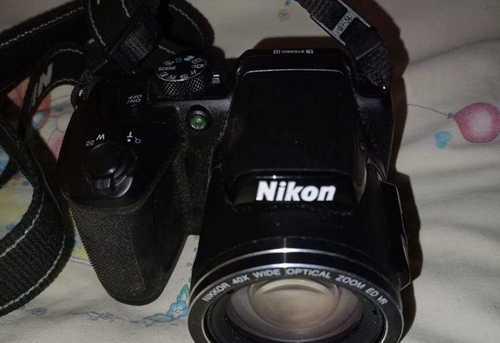 Зеркальный фотоаппарат nikon B500