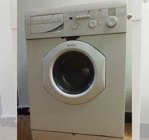 Стиральная машина Ariston AL1 256 на запчасти