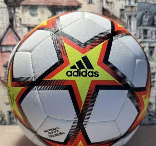 Футбольный мяч adidas uefa Champions league