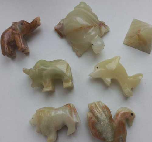 Фигурки из оникса