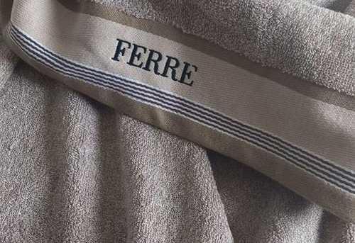 Новое махровое полотенце Ferre
