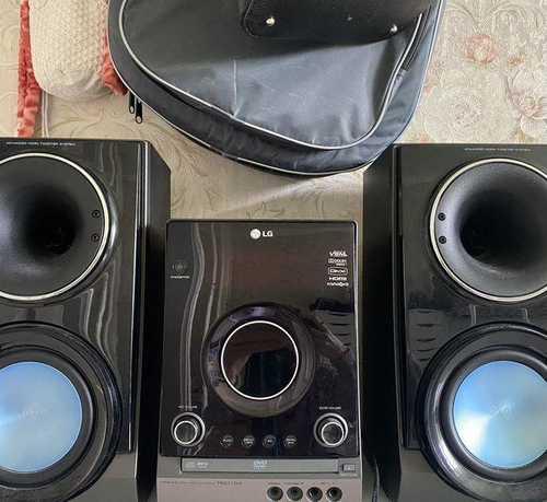 Музыкальный центр с караоке LG полный комплект